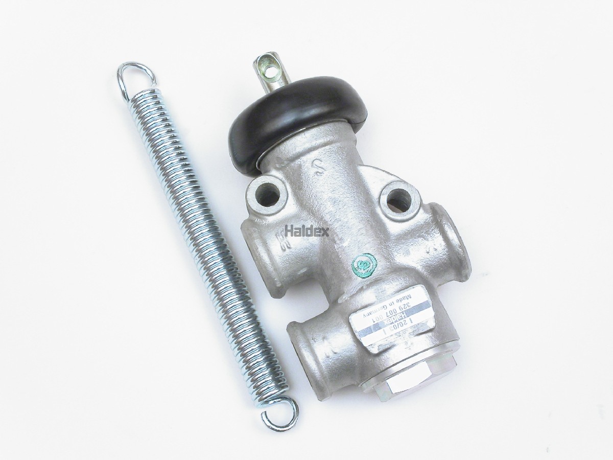 Pneumatic trailer control valve